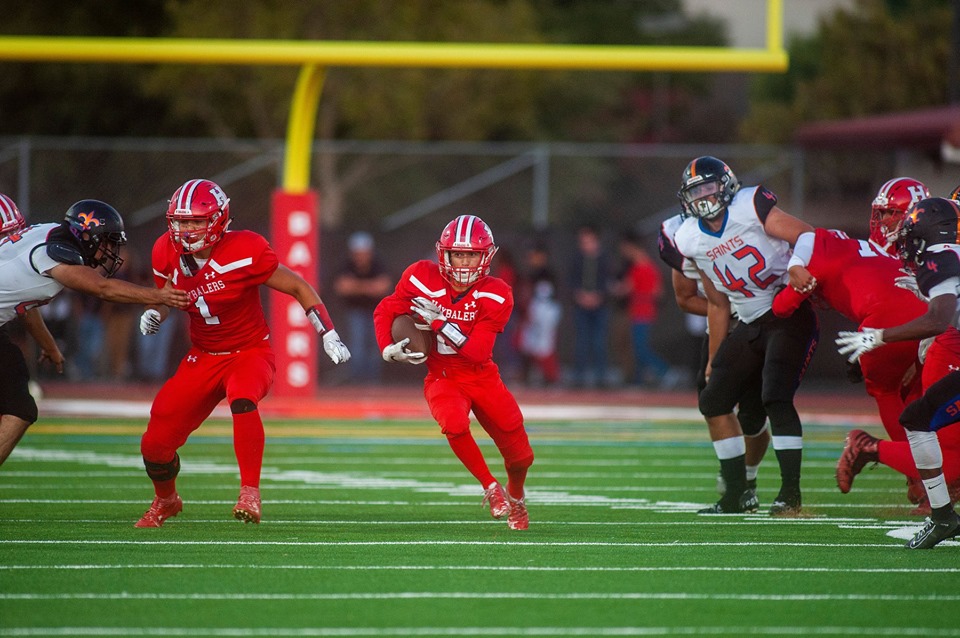 Photos: Balers open new stadium with win | San Benito Live