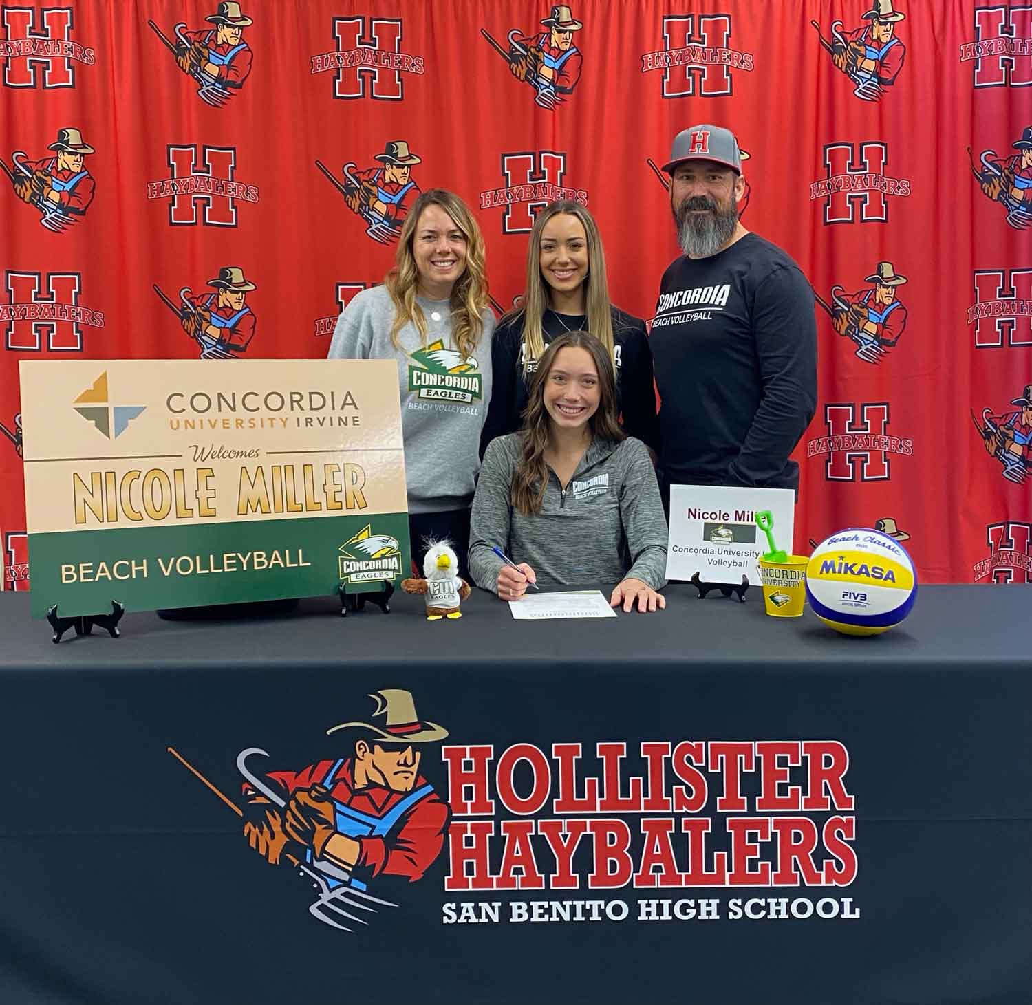 SBHS senior to play beach volleyball in college | San Benito Live